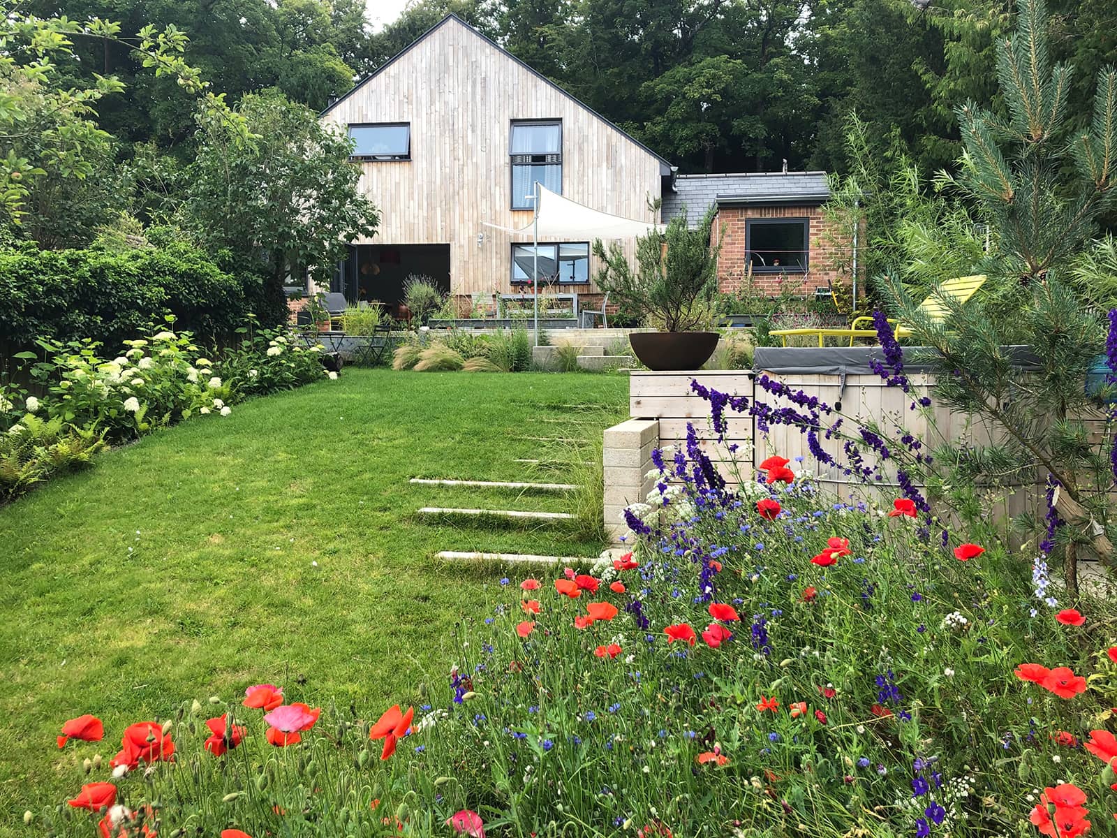 Crooked Corner - Studio Van Lennep